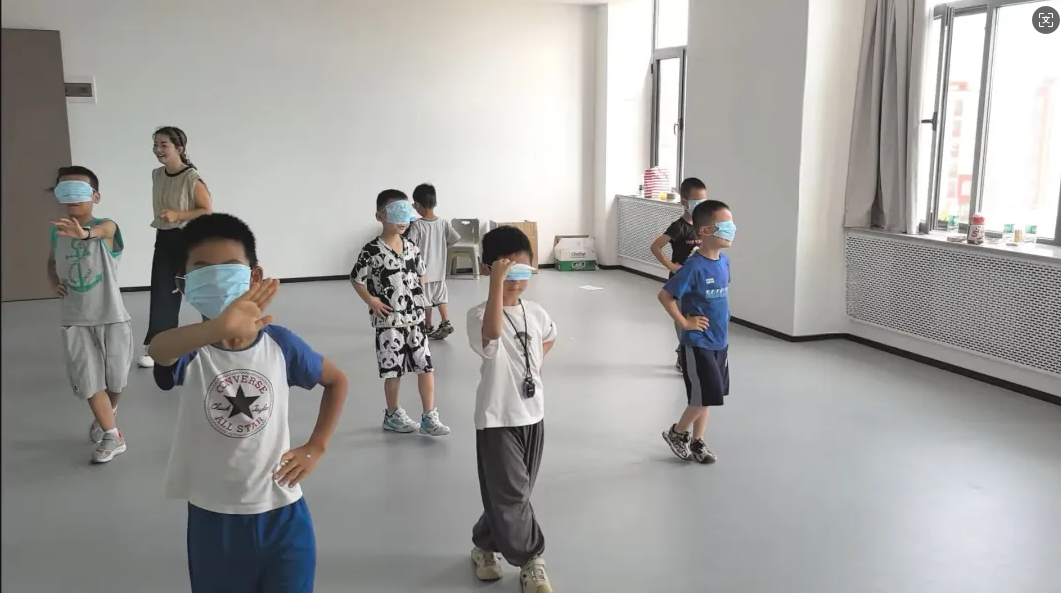 家企连心 安全“童”行